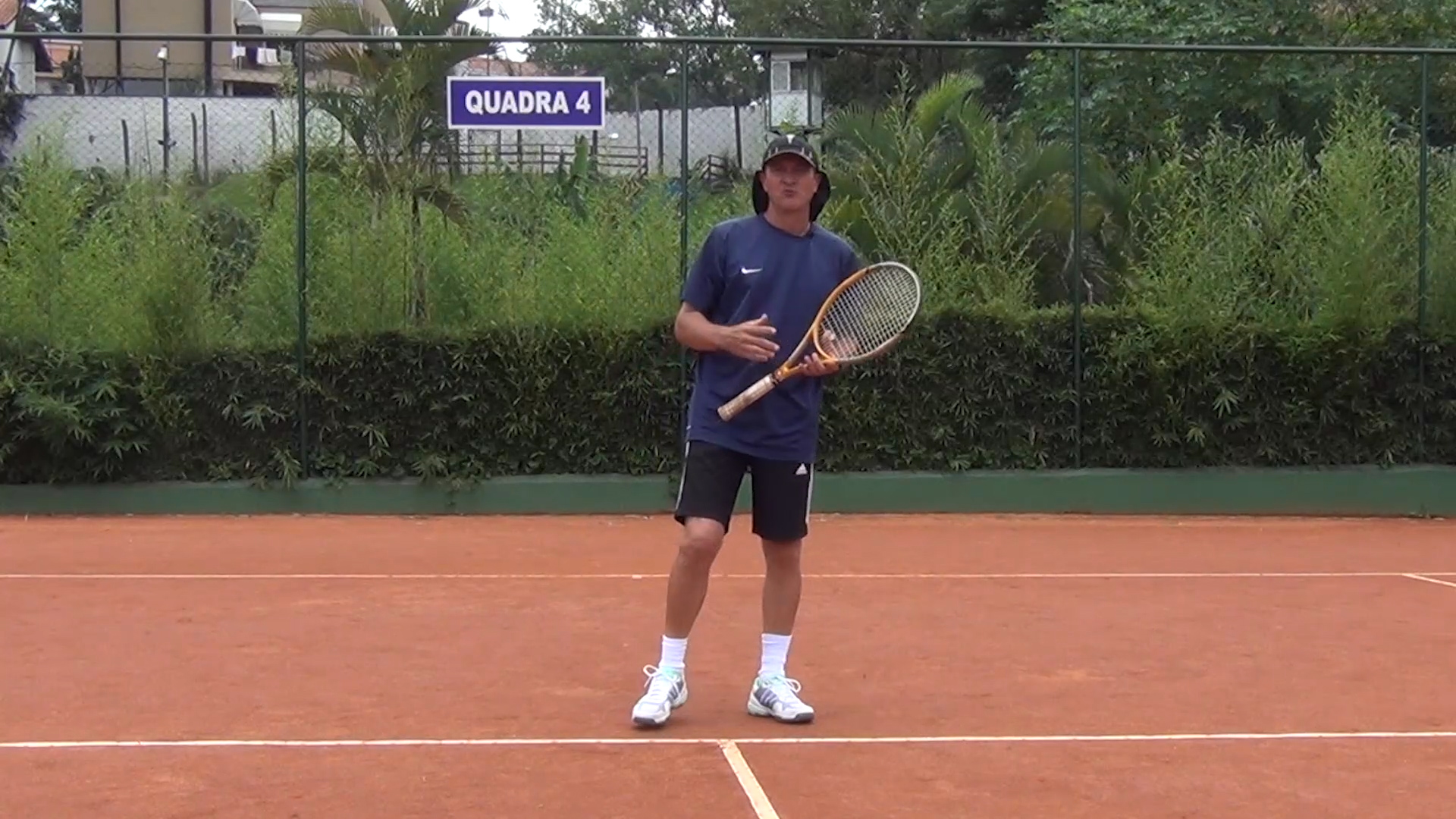 Lançamento Técnica do Voleio para iniciante – Newton Tenis