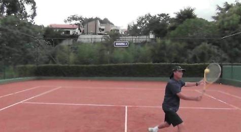 Lançamento Técnica do Voleio para iniciante – Newton Tenis